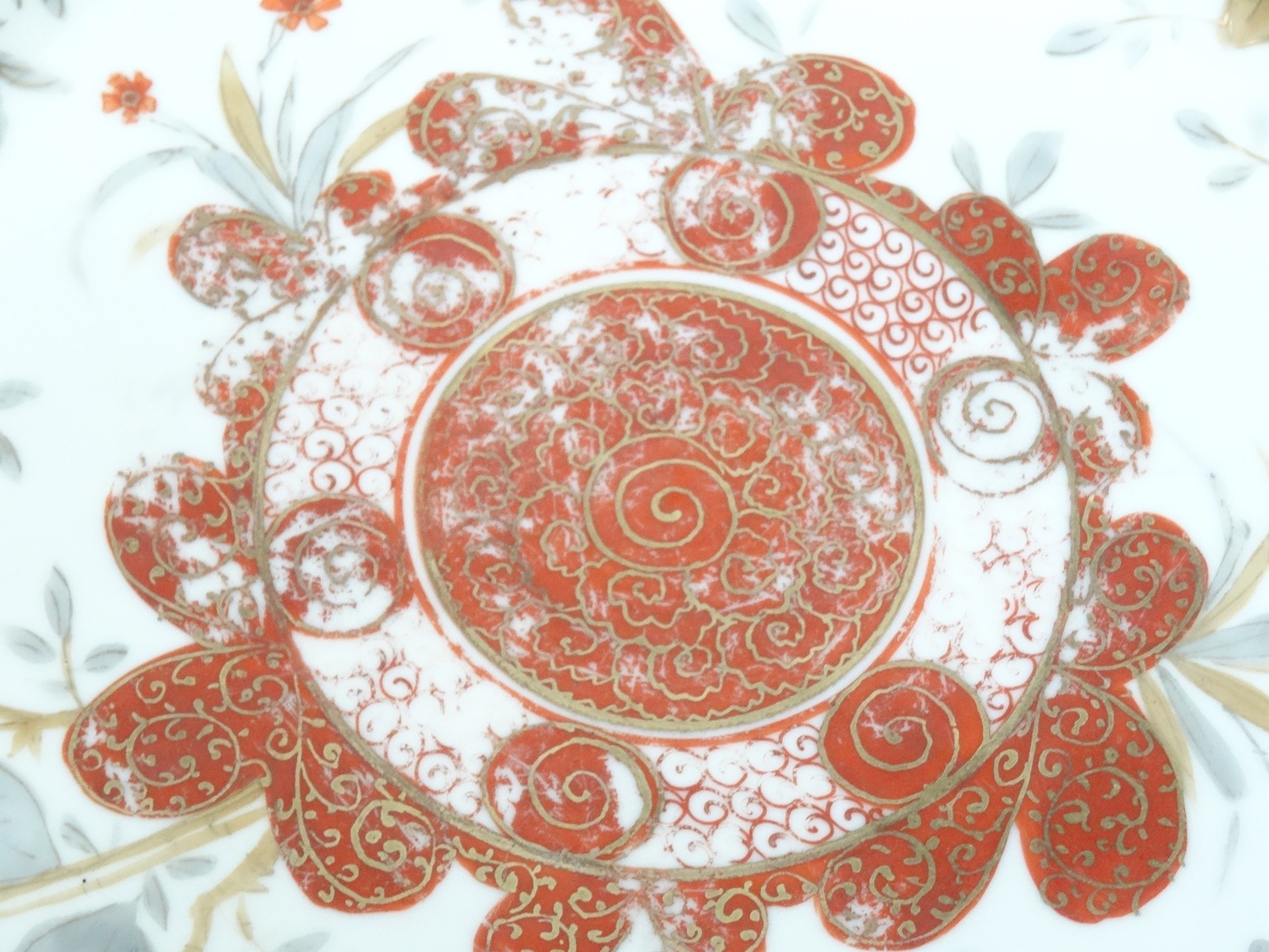 ANTIQUE ROYAL VIENNA BEEHIVE GOLD DECORATED FLORAL PORCELAIN BOWL AND ...