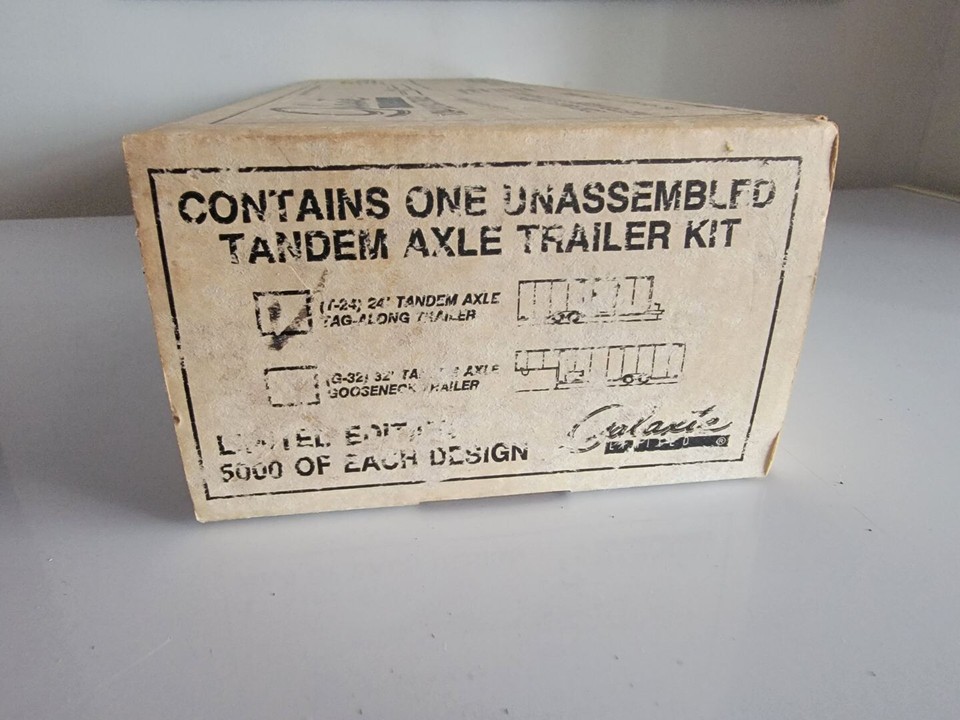 *Vintage* Galaxie Limited 1/24-1/25 24' Tandem Axle Tag-Along Trailer ...