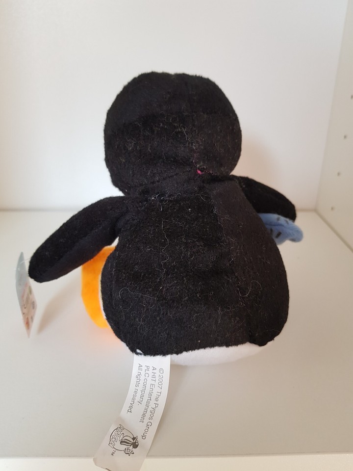 Small Pingu Soft Toy With Fish - Hit Entertainment 2007 - The Pygos ...