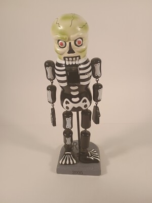 Target 2005 14 Inch Halloween Skeleton Nutcracker Dangling Arms Legs ...