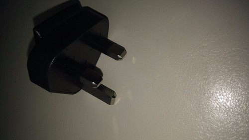 Genuine Blackberry Three Pin UK Power Clip Adaptor for BlackBerry Mains ...