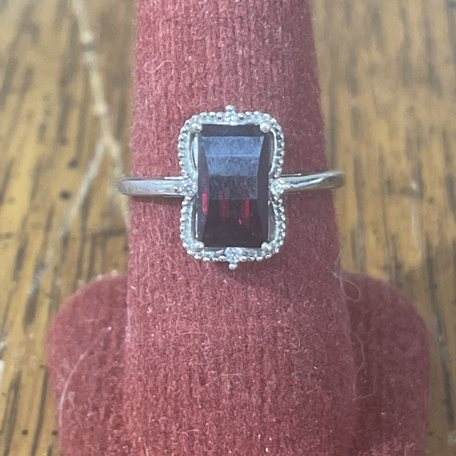 BBJ 925 Sterling Vtg Garnet Rectangle Cut Artisan Ring Sz 8 | eBay