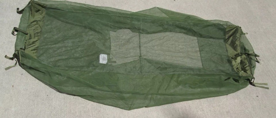 US MILITARY SPEC Insect Bar / Mosquito Net + 4 Poles for Cot Tent ...