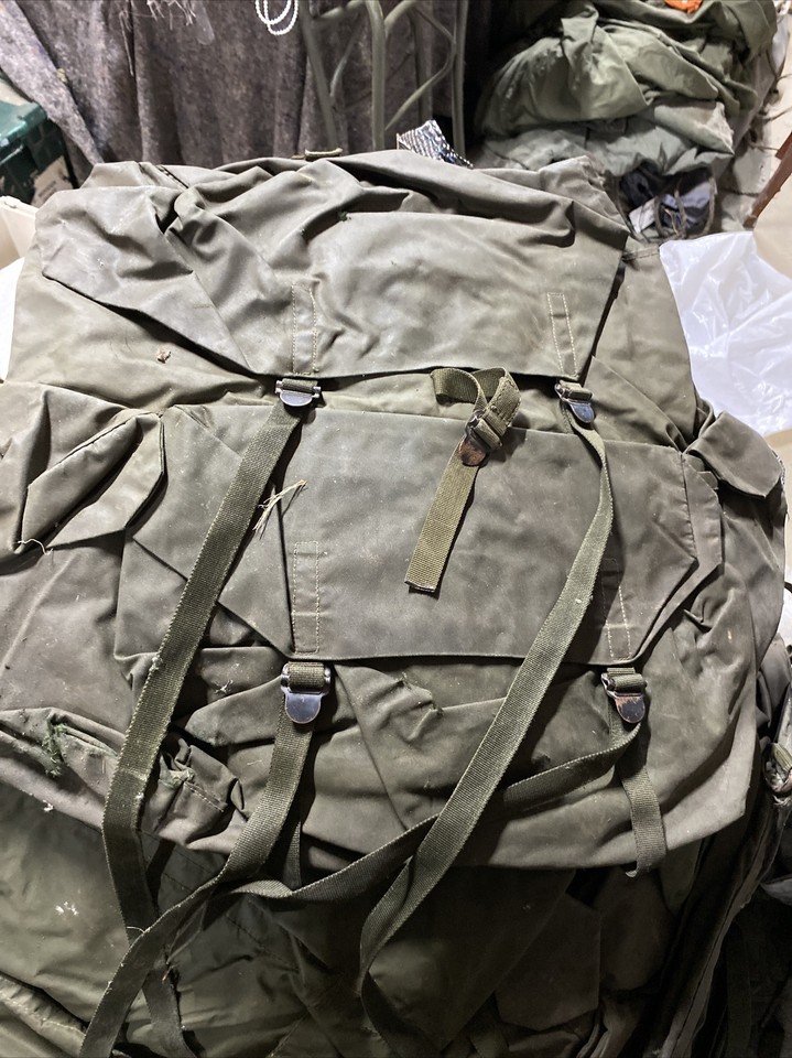 One British army, 1980’s Bergen army rucksack backpack green, no straps ...