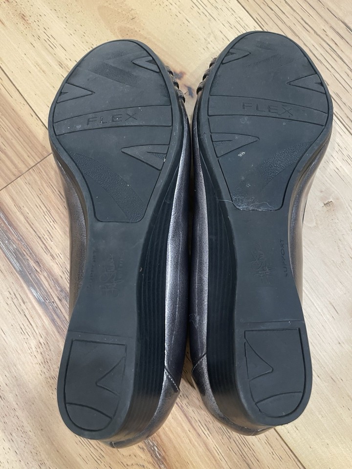 Life Strides Soft System Ladies 1 In Wedge Slip On Shoes Size 11M Grey ...