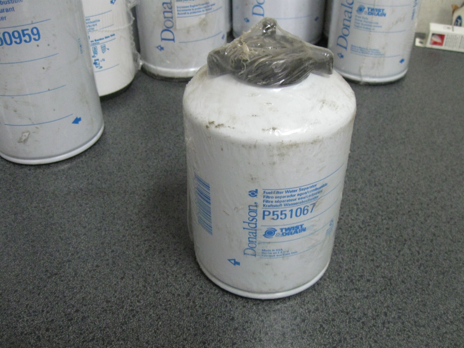 SAKURA FC55240 - Fuel filter cross reference