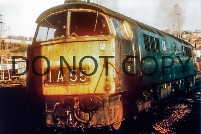 UK DIESEL TRAIN RAILWAY PHOTOGRAPH OF CLASS 52 WESTERN D1063. RM52-166 ...