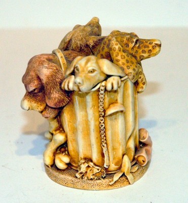 Harmony Kingdom UK Nic Nac Paddy Wac dogs trinket box Peter Calversbert ...