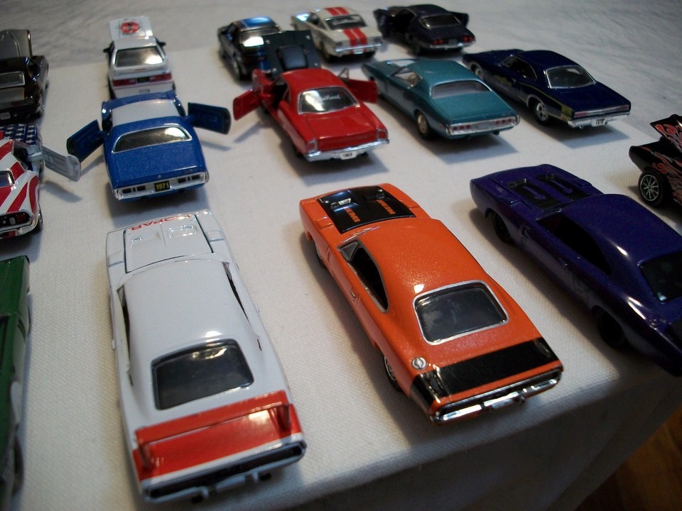 Lot of 21 M2 Machines Castline diecast cars Mooneyes Charger Road ...