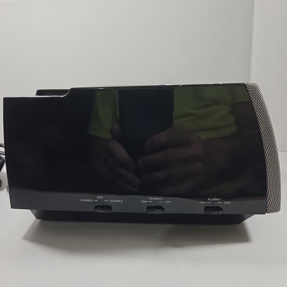 Wedge A4116 CD Player USB SD AM/FM Alarm Clock Radio Box Tested | eBay