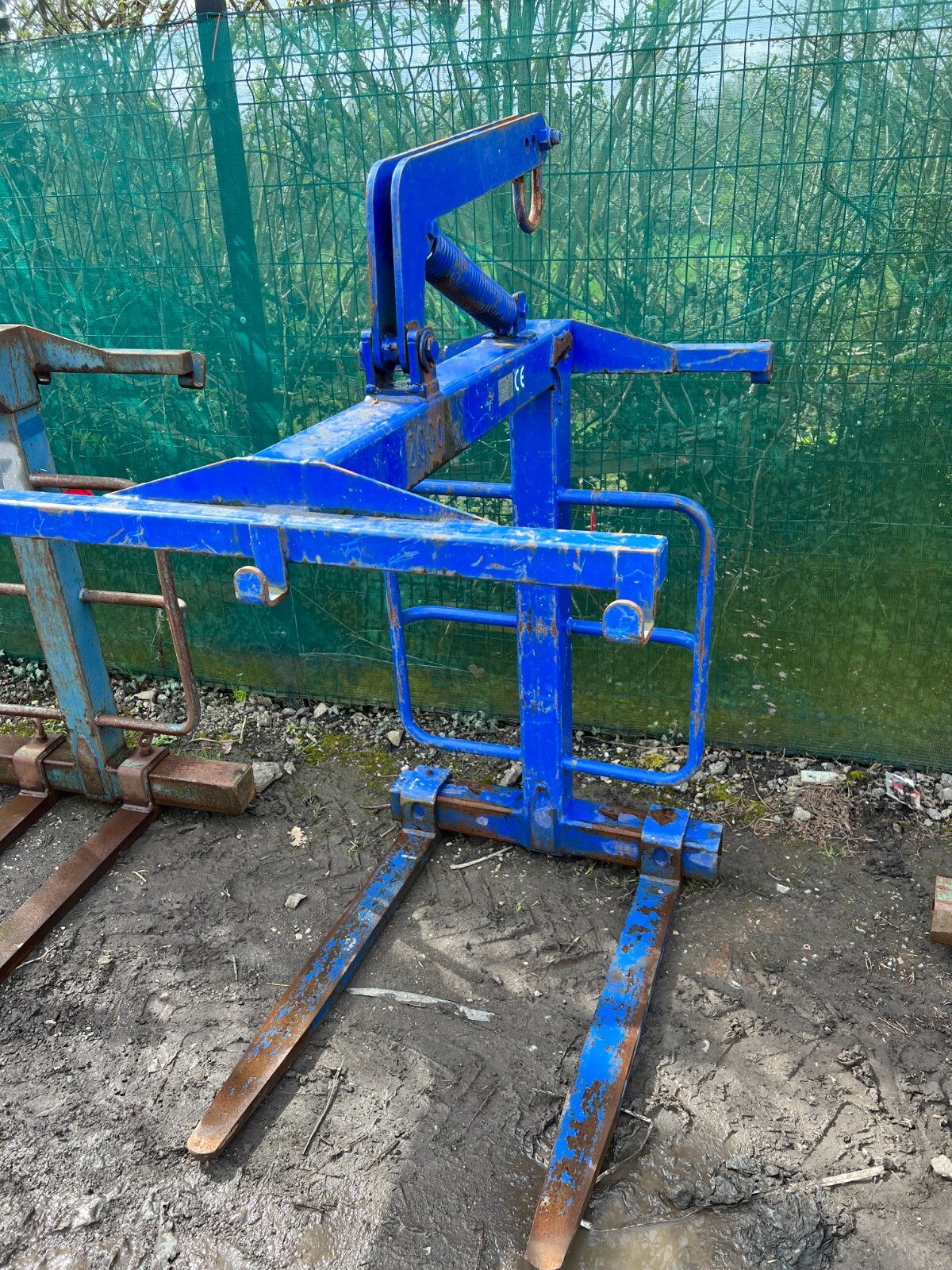 Conquip Pallet Fork Grabs 2000kg Lifting Attachment Digger Crane ...