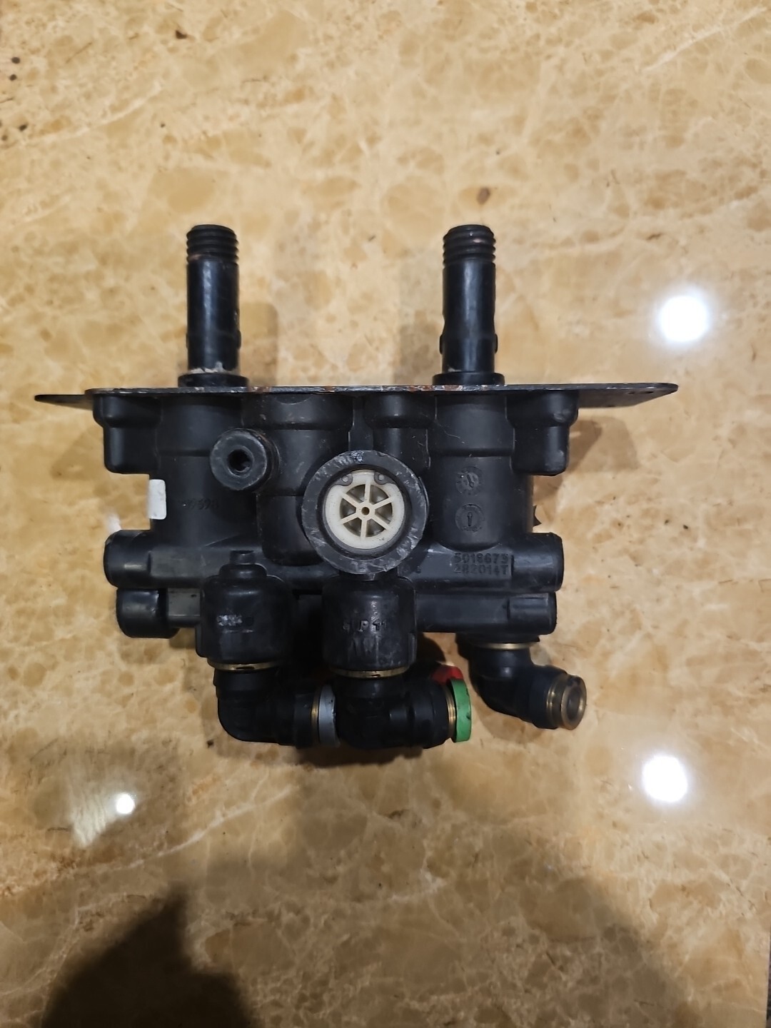 Freightliner Air Brake Valve Mv3 Bendix 5018303 Semi Truck for sale ...