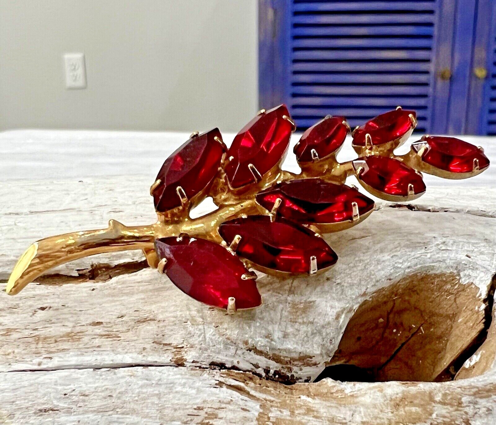 Vintage Juliana Gold Tone Red Rhinestone Spray Leaves… - Gem