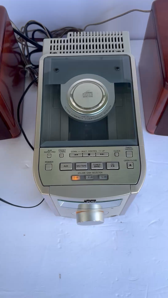 JVC FS-7000 Bookcase Component System CD Player Radio AUX Remote ...