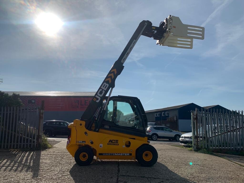 Brand New JCB TLT35-23D-2WD Diesel Teletruk Forklift With Bale Clamp ...