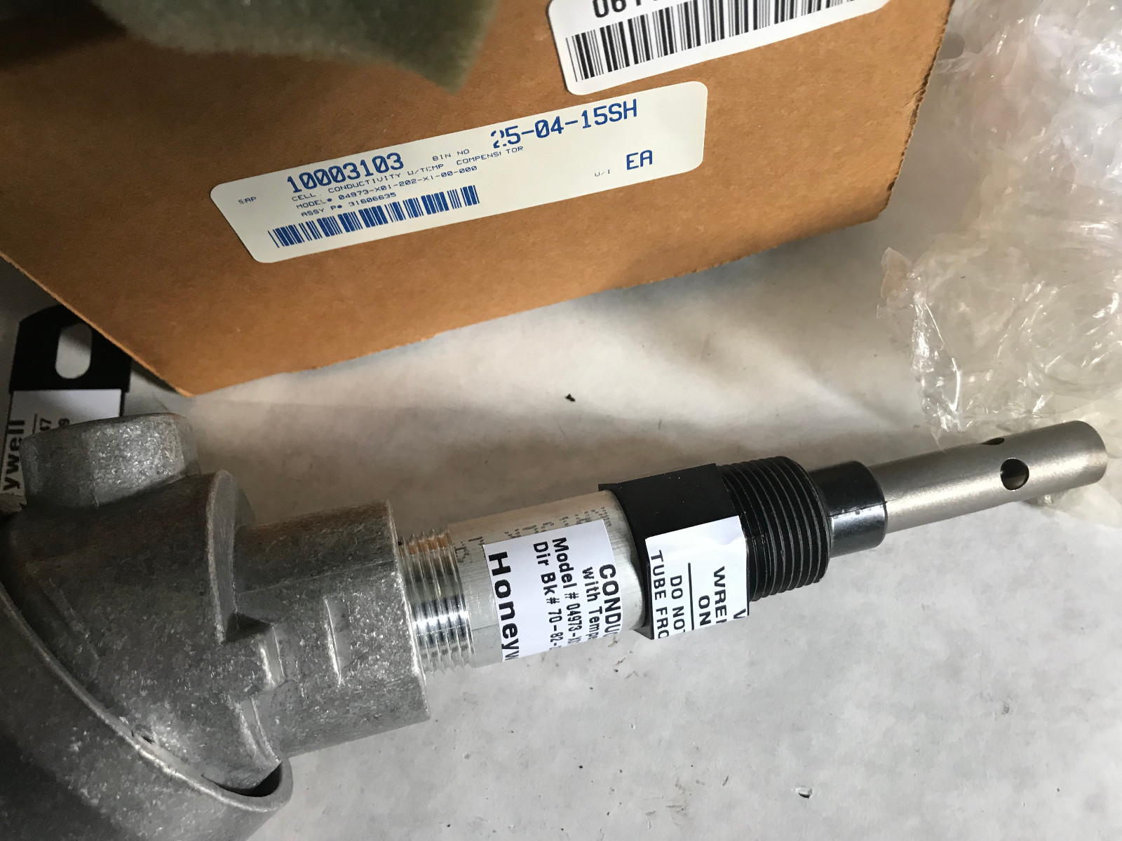 NEW HONEYWELL 04973-X01-202-X1-00-000,367861 CELL SENSOR,CONDUCTIVITY ...