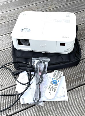 NEC M403H FULL HD 3D Professional Desktop Projektor Heimkino Beamer ...