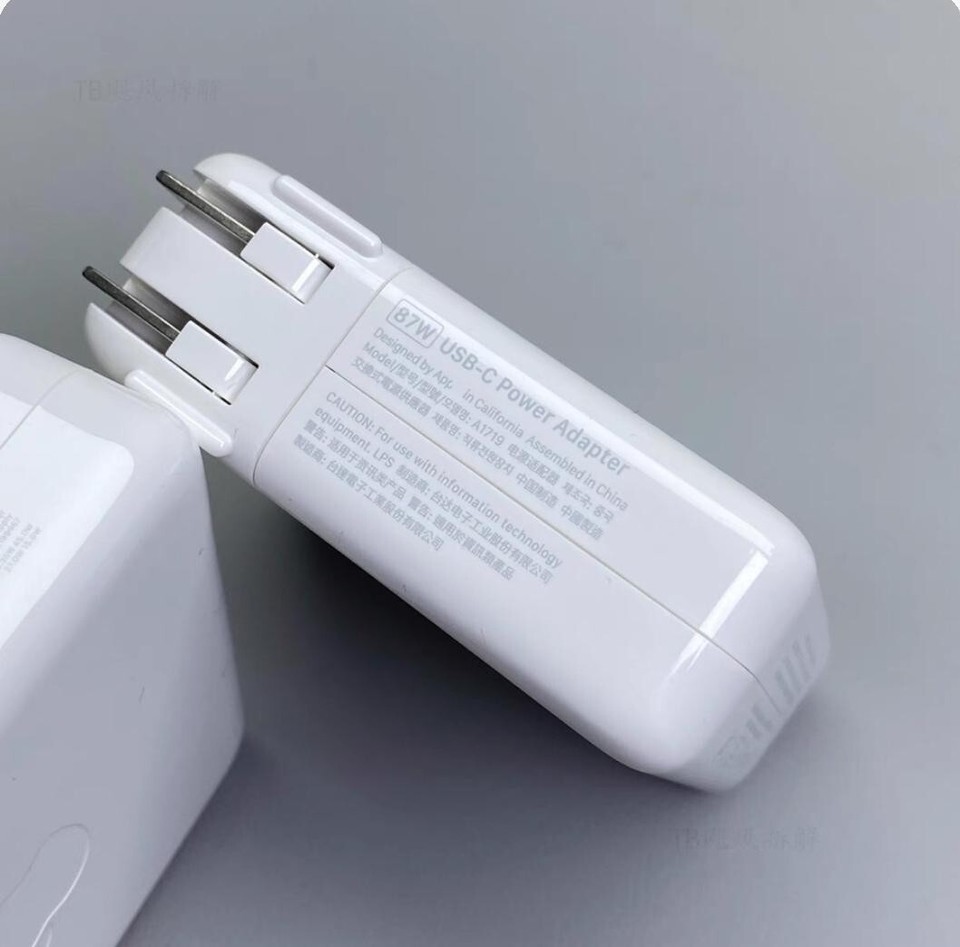 NEW OEM 30W/61W/67W/87W/96W/140W Charger For Apple MacBook Pro +USB C-C ...