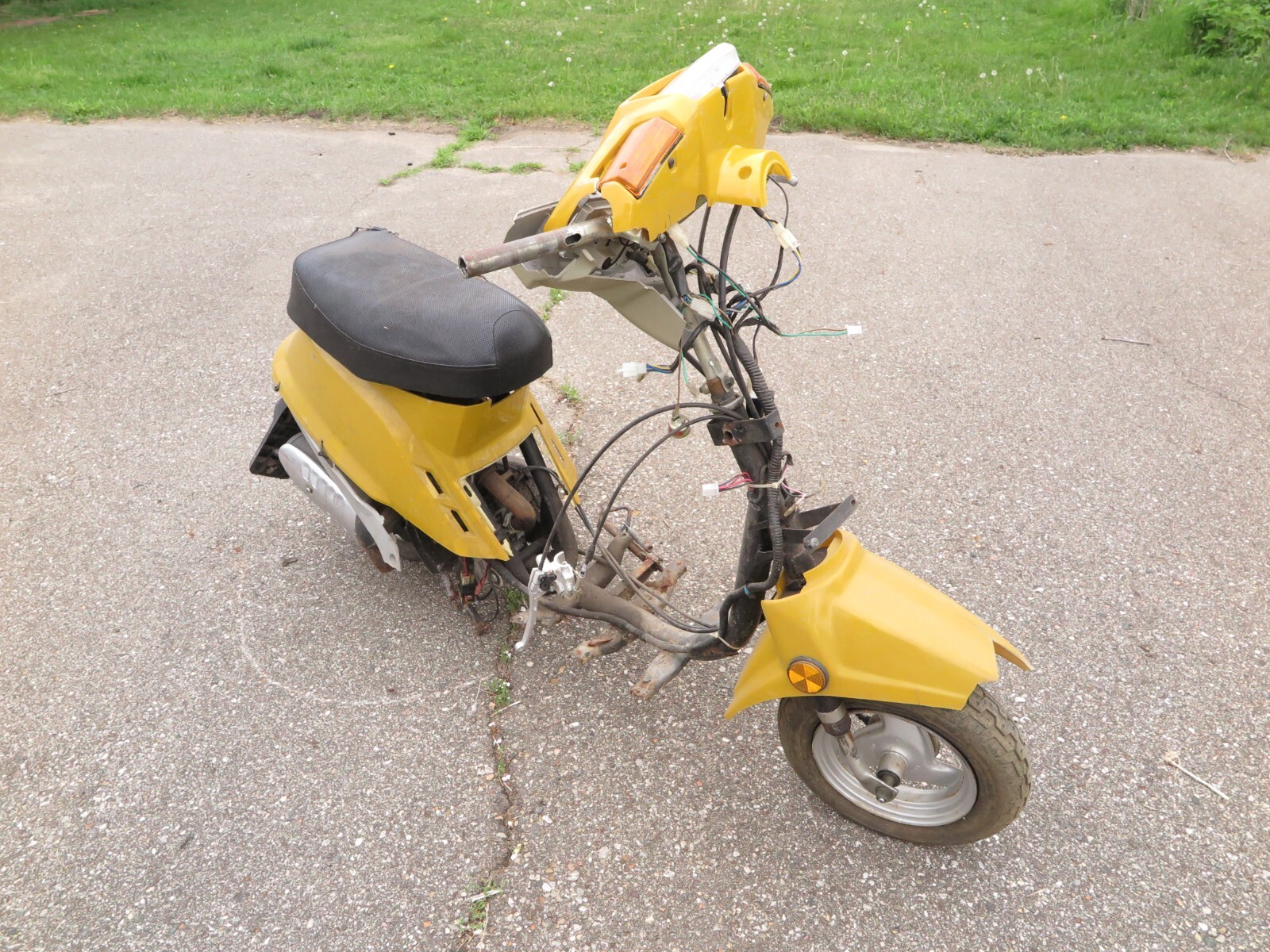 WAHOO SUNDIRO KASEA QINGQI QMB-2 50cc Chinese Scooter Moped PARTING OUT ...