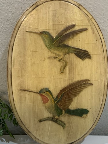 Vtg Decorative Oval Light Wood Resin Hummingbird Bird Wall Plaque Gold ...