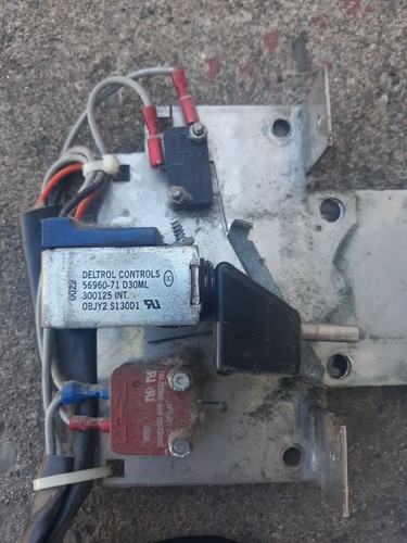 Speed Queen Door Lock Assembly Washer F0636698-01 [Used] | eBay