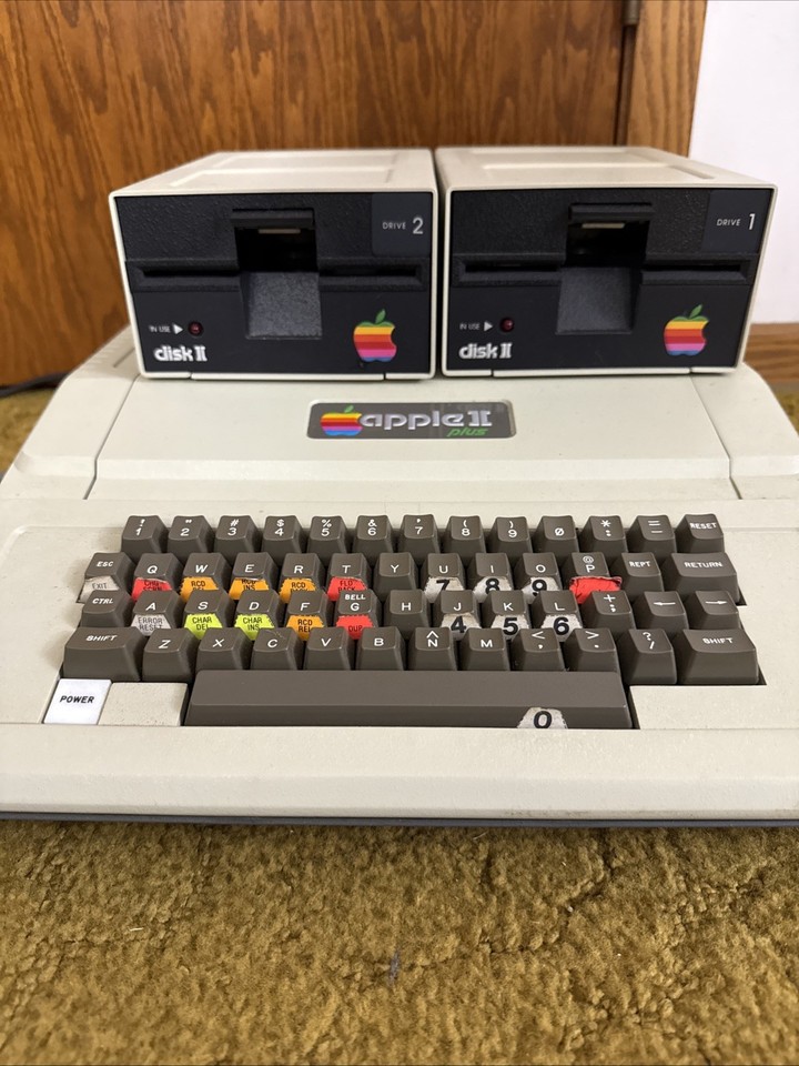 Vintage Apple 2 Computer With 2 Floppy Disk Drives Not Tested! | eBay