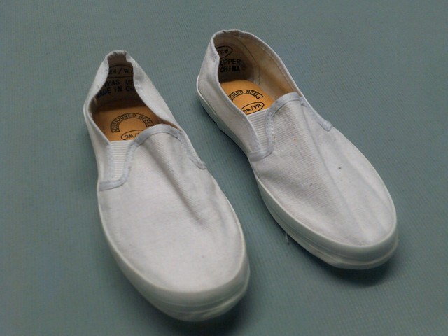 Inmate Jail Prisoner Convict Costume Prison White Canvas Shoes size 4 ...