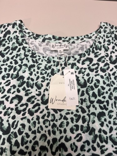 Wonderfly Studios Women’s Green Leopard Print Flowy Tunic Petite Large ...