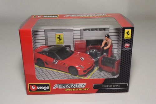 V 1:43 BBURAGO BURAGO RACE&PLAY FERRARI 599XX 599 XX ROUGE DIORAMA MIB ...