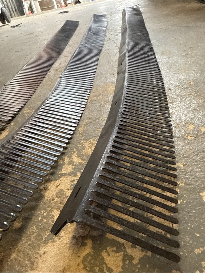 Roof Eaves Filler Combs, Bird Protection, Tile Gap Filler roof ...