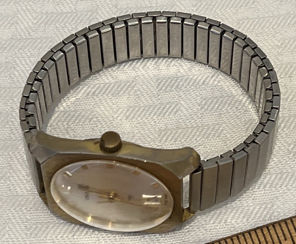 Vintage Cronel "25" Men's Mechanical Wristwatch Swiss Made With Date As ...