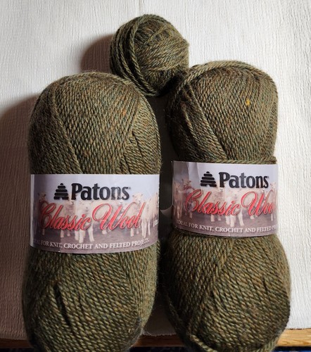 15 Pieces Patons Classic Wool, Various Colors Wt. 2lb 9oz, Yardage ...