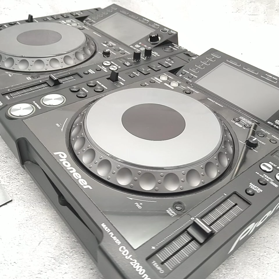 Pair 2x Pioneer CDJ-2000NXS DJ Player Turntable CDJ2000NXS 2000 Nexus ...
