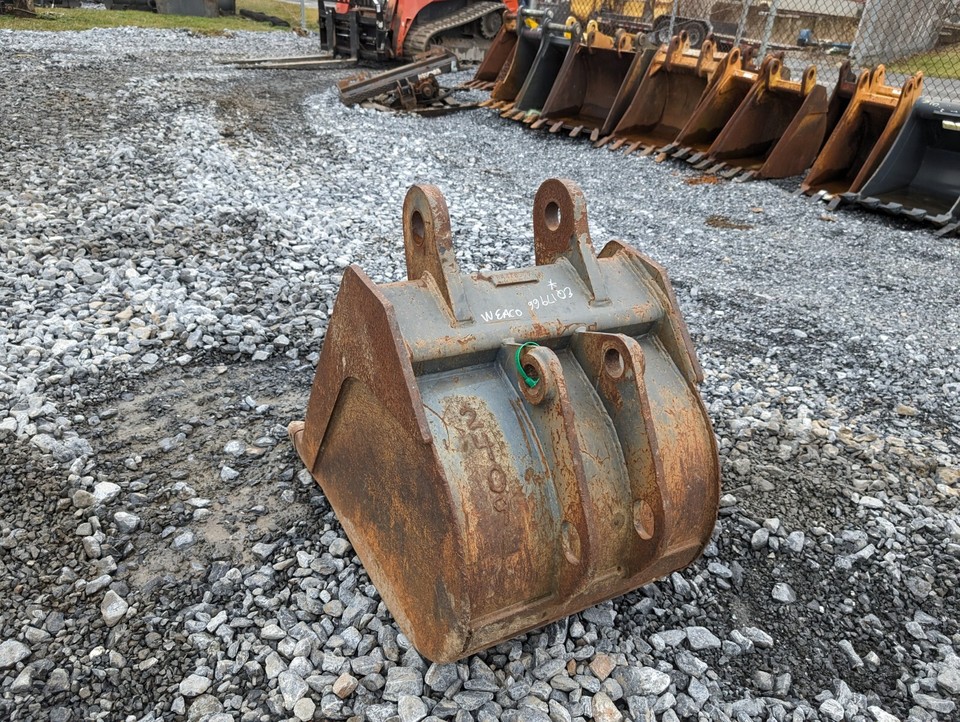 24" Case 580SN/590 Backhoe Bucket; 55-50 mm Pins | eBay