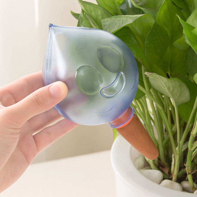 Automatic Plant Watering Bulbs Device Drip Irrigation System For Garden ...