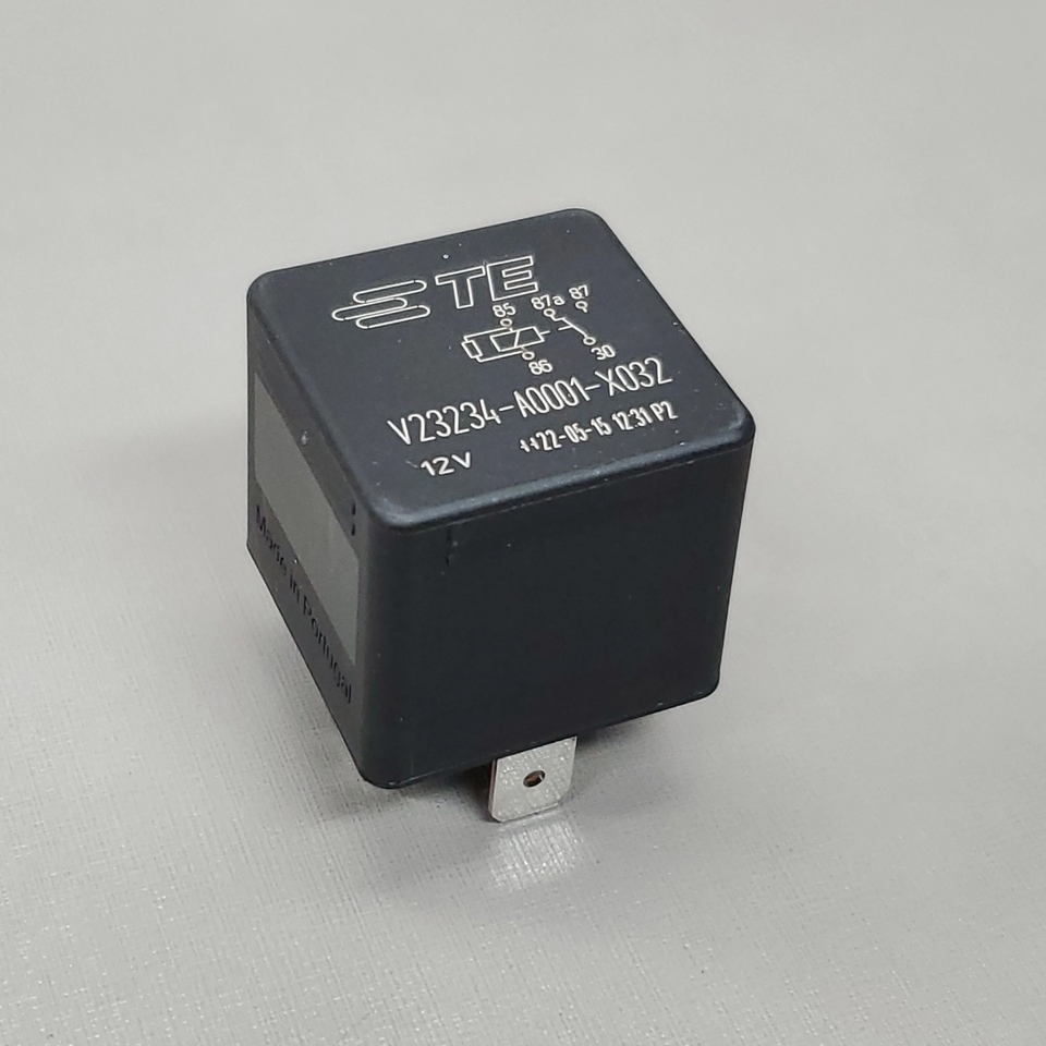 TE connectivity 15 Pack of TRP 12V Relay Switches V23234-A0001-X032 ...