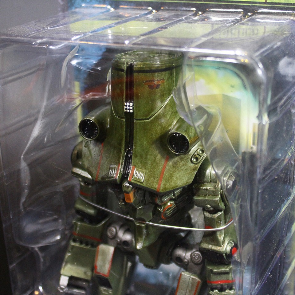 NECA Pacific Rim Jaeger Cherno Alpha 7" Action Figure Green Robot ...