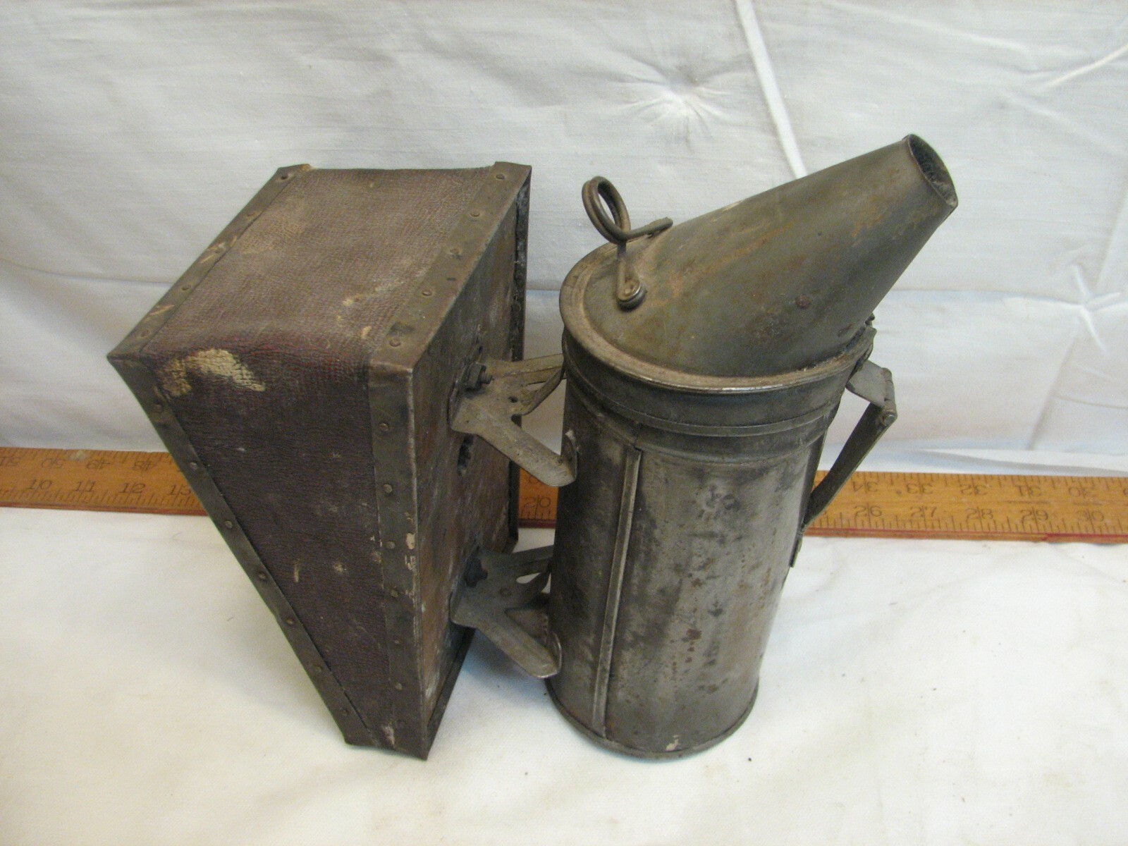 Antique Tin Bellows Smoker Bee Ware Woodman Keeper Hive Tool Beekeeping ...