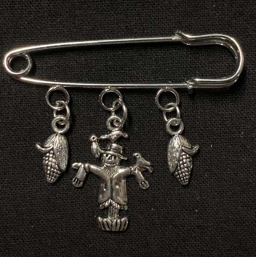 GARDENING GIFT SCARECROW CORN HAT BAG JACKET PLANTS FLOWERS PIN ...