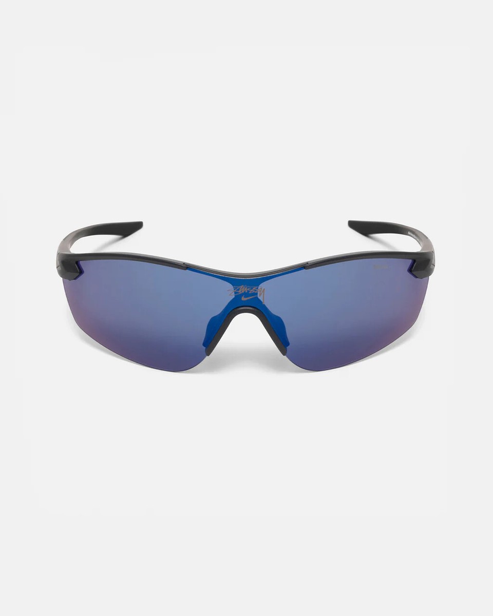 Stussy x Nike Victory Elite Sunglasses LIGHT BONE / BLACK Stussy x Nike Victory Elite Sunglasses LIGHT BONE / BLACK