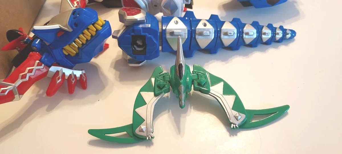Power Rangers Dino Thunder Deluxe Blizzard Force Megazord Power Ranger