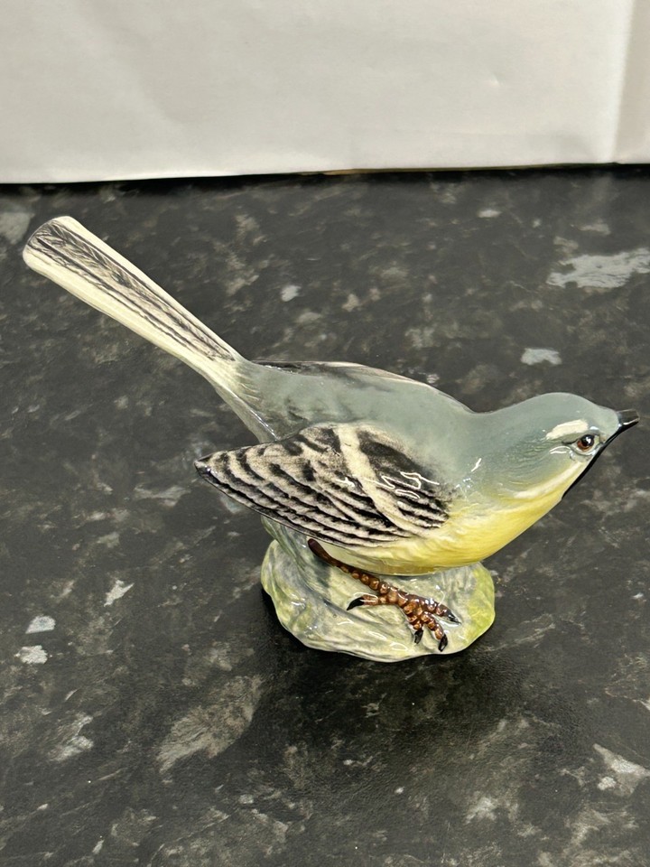 Beswick Bird Grey Wagtail 1041 - Glossy finish - Made in England, A/F | eBay UK