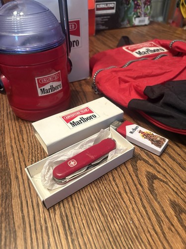 Vintage Lot of 4 Marlboro Merchandise Promo Items | eBay