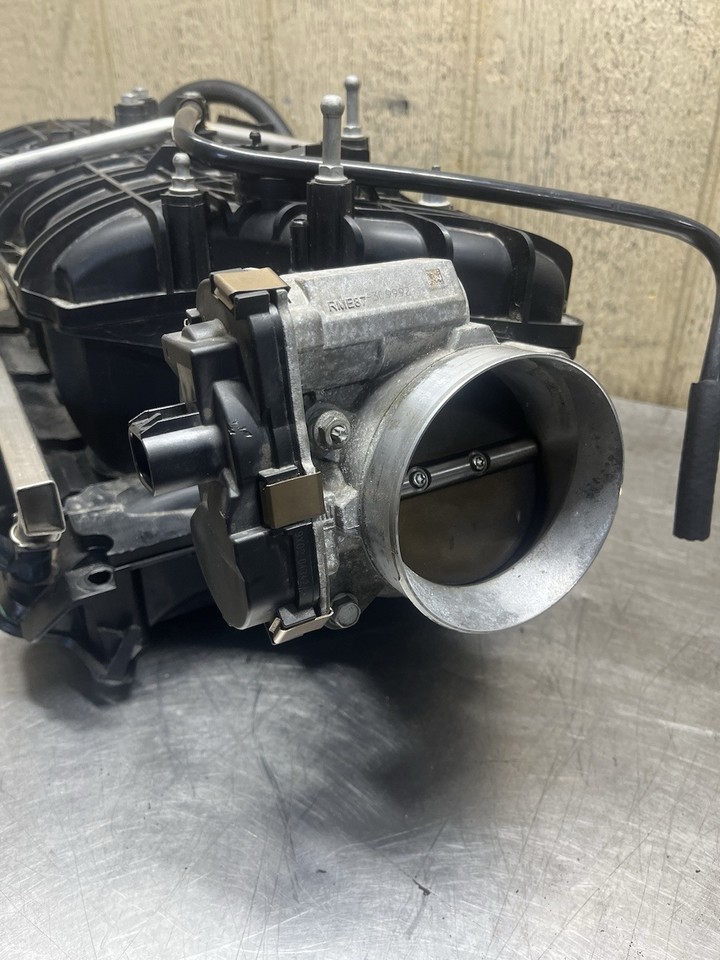 OEM GM NNBS Intake Manifold Fuel Rails Injectors COMPLETE 4.8 5.3 6.0 6 ...