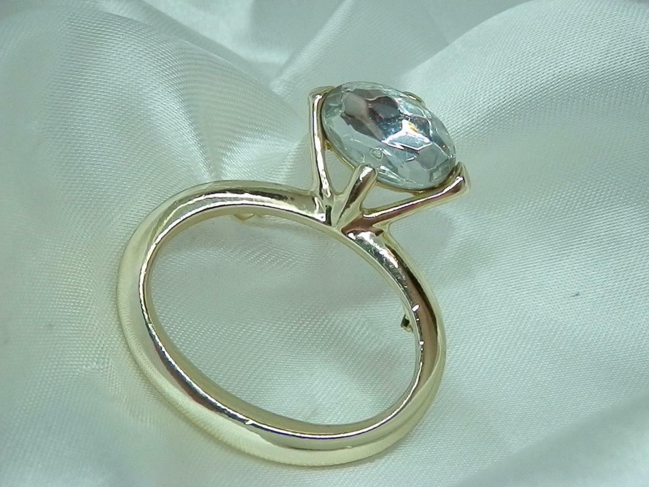 Vintage 80s Modernist Engagement Ring Ice Rhinestone … - Gem