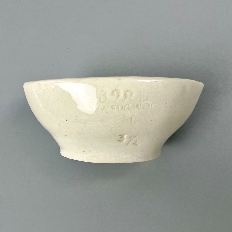 A late 18thc Wedgwood creamware 3.5" jellymould in flower form c1795 | eBay