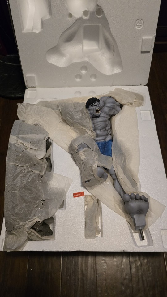 SIDESHOW GREY HULK COMIQUETTE #179/500 - BRAND NEW NEVER DISPLAYED ...