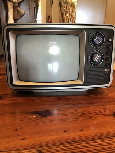 Vintage, Retro (1980) RCA XL-100 13" inch Wood Finish Color Television ...