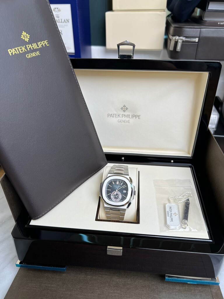 Patek Philippe 5980-1A-001 Nautilus Chronograph Blue Complete Set | eBay