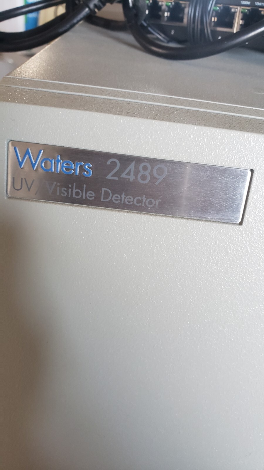 Waters HPLC System Includes Waters 2489 HPLC Detector and Waters 1525 ...